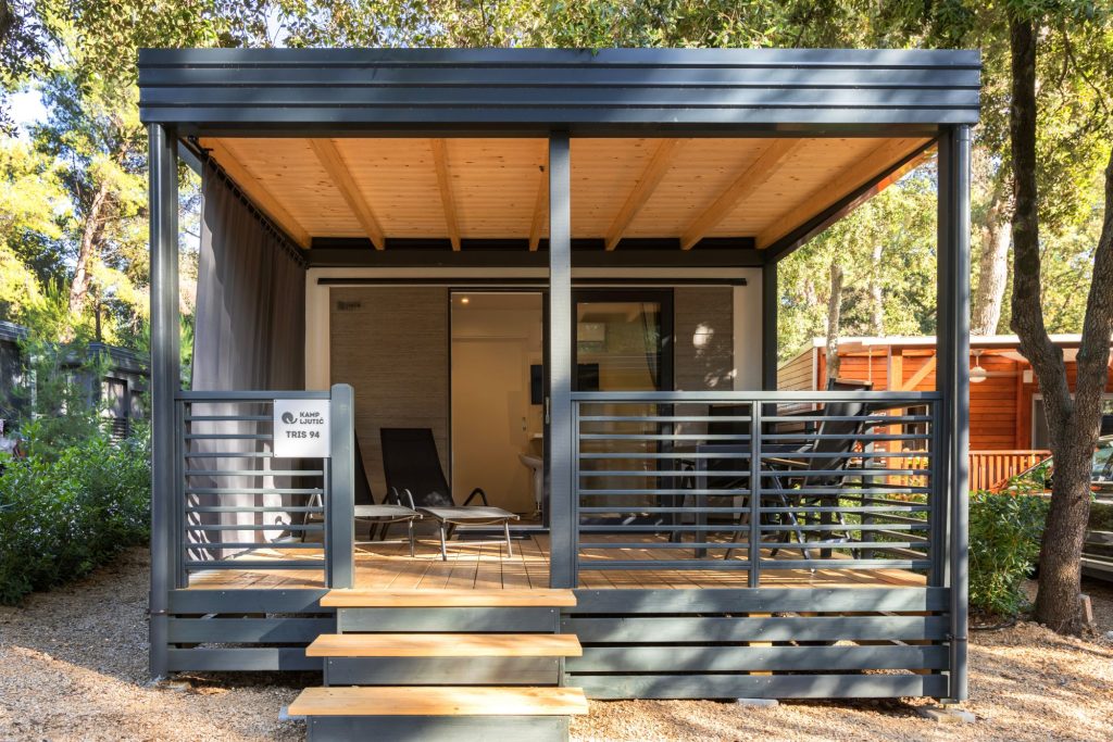 Kamp Ljutić Biograd na Moru - HikePaws